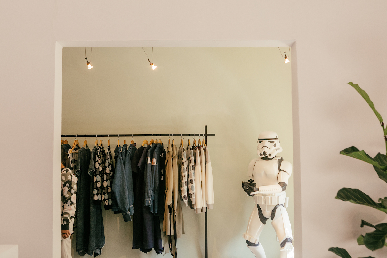 La marca de ropa mexicana que lanza colección de Star Wars | Despertar ...